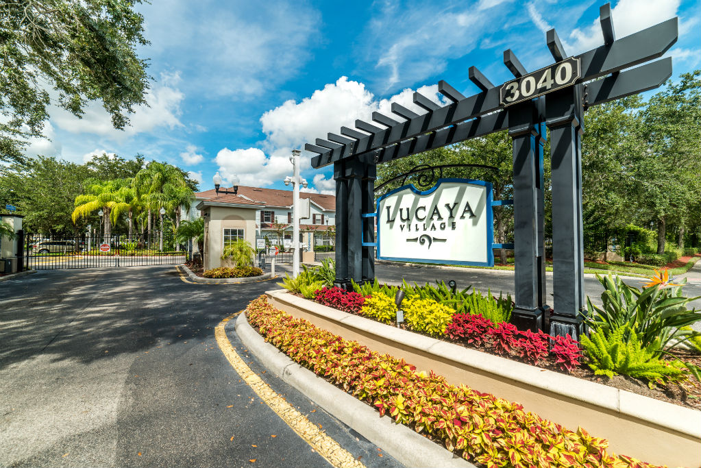 EV225878 - Lucaya Village - 3 Bed 2 Baths Townhome Vacation Rental - 3 ...